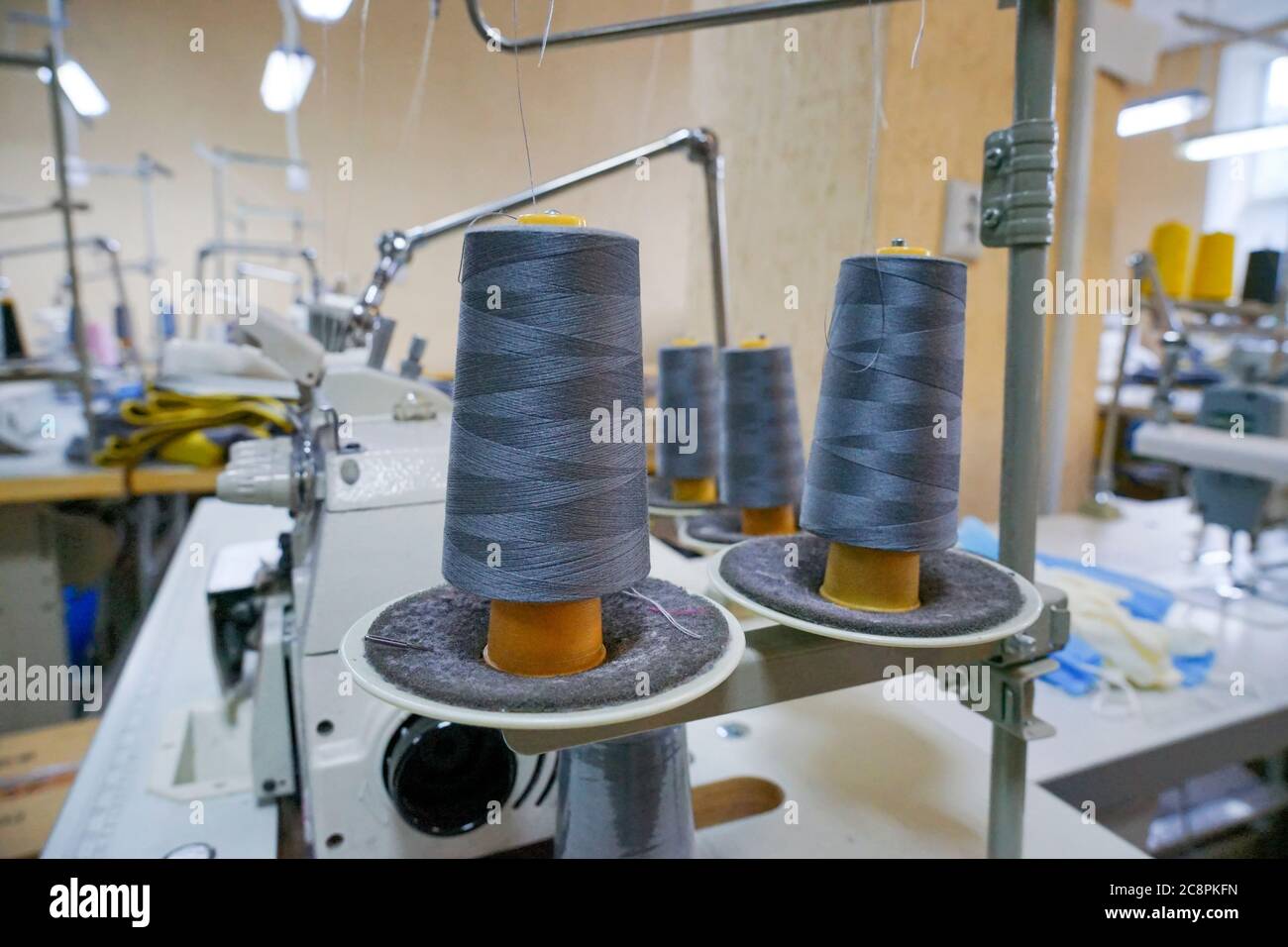 Sewing spool hi-res stock photography and images - Alamy