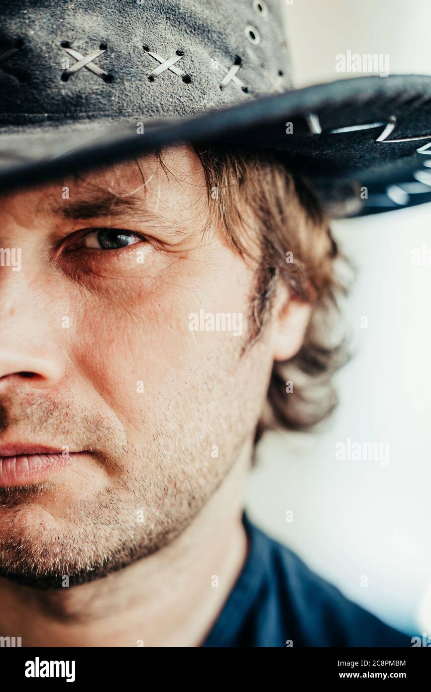 Cowboy style hi-res stock photography and images - Alamy