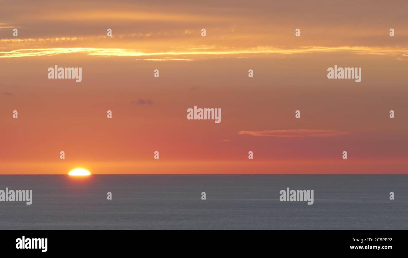Sunset and reflections in the Cantabrian Sea, Basque Country Stock ...