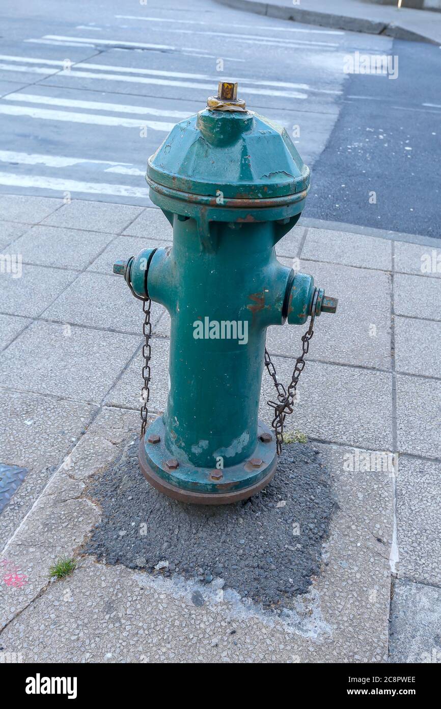 Green hydrant on street of Seatle, USA Stock Photo - Alamy