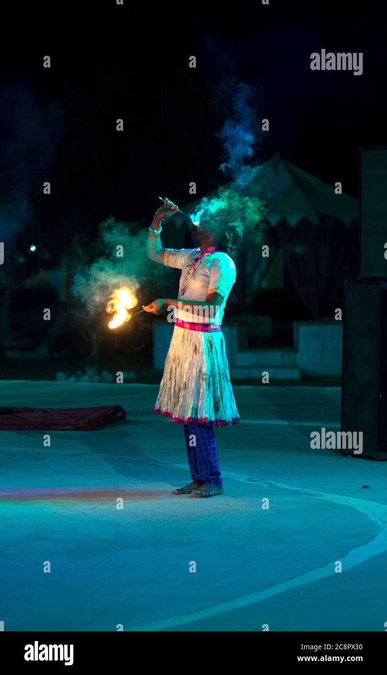 Fire eater,india hi-res stock photography and images - Alamy