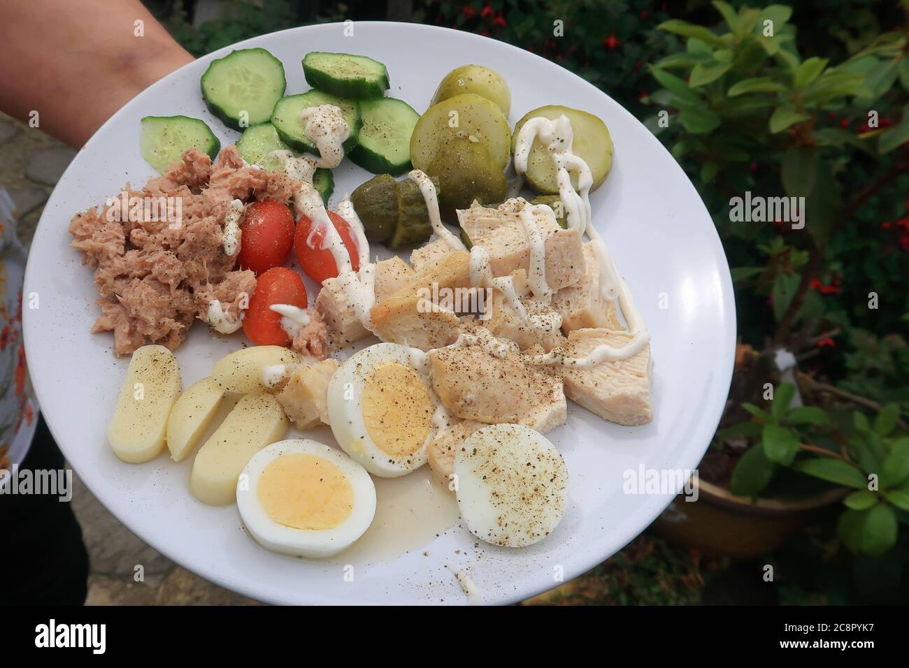 A tasty healthy plate of salad for lunch Stock Photo - Alamy