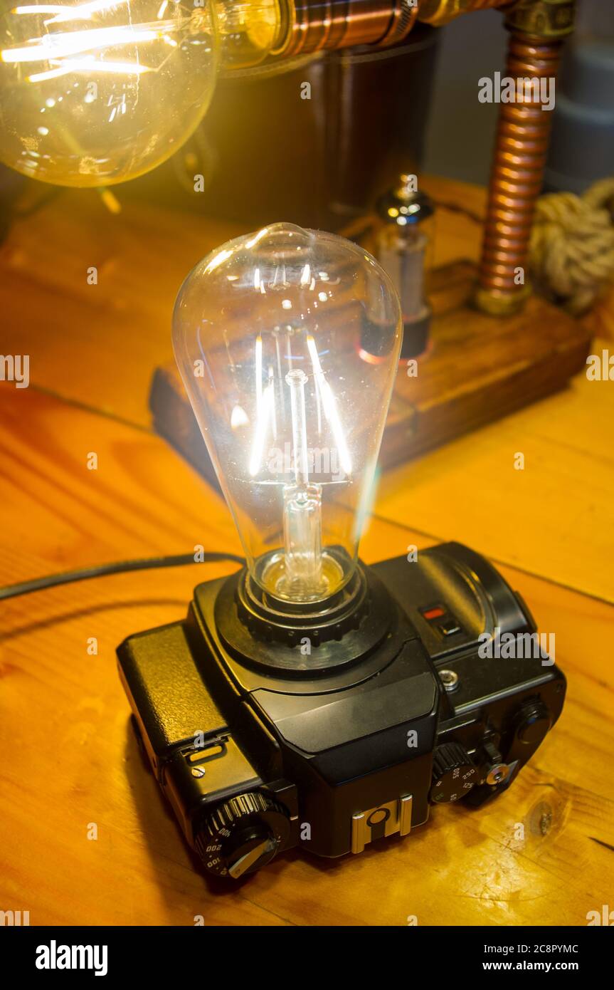 Vintage light fixtures hi-res stock photography and images - Alamy