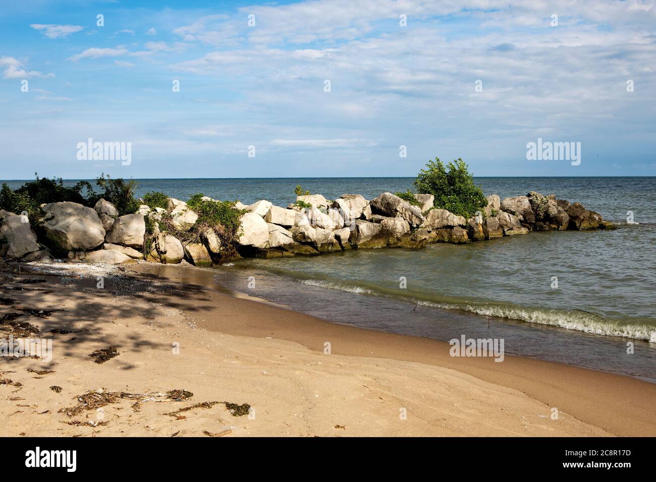 Clear lake outlet hi-res stock photography and images - Alamy