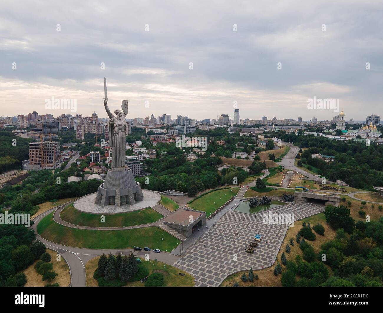 Kyiv motherland mother statue shot hi-res stock photography and images ...