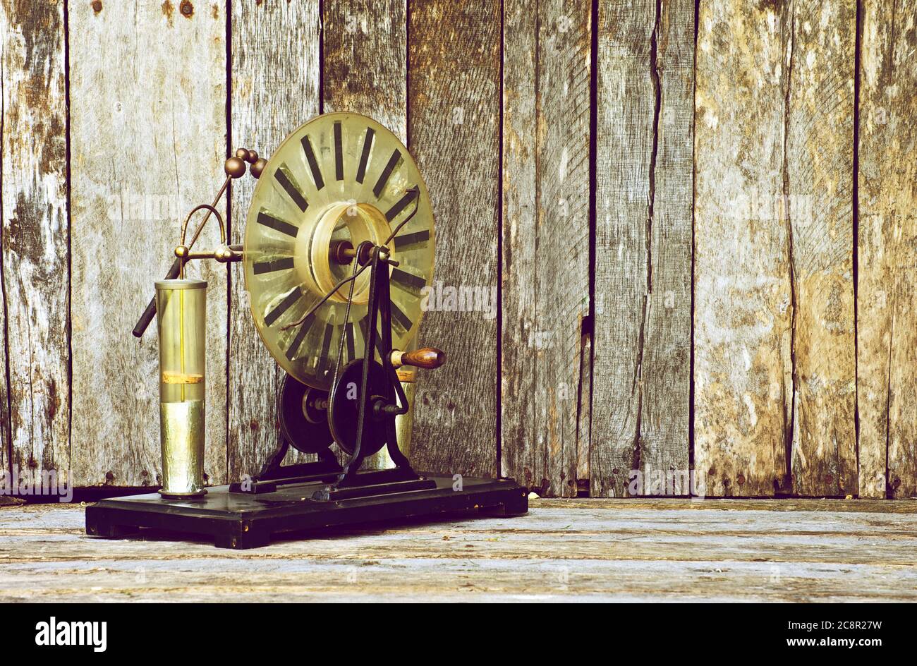 Faraday's wheel hi-res stock photography and images - Alamy