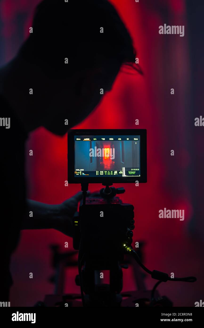 Process operator hi-res stock photography and images - Alamy