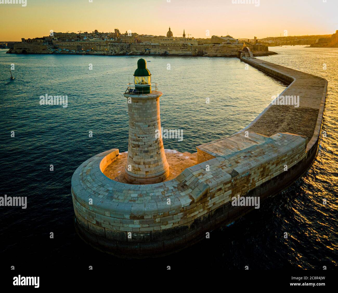 Lighthouse in the Capital city of Malta Stock Photo - Alamy