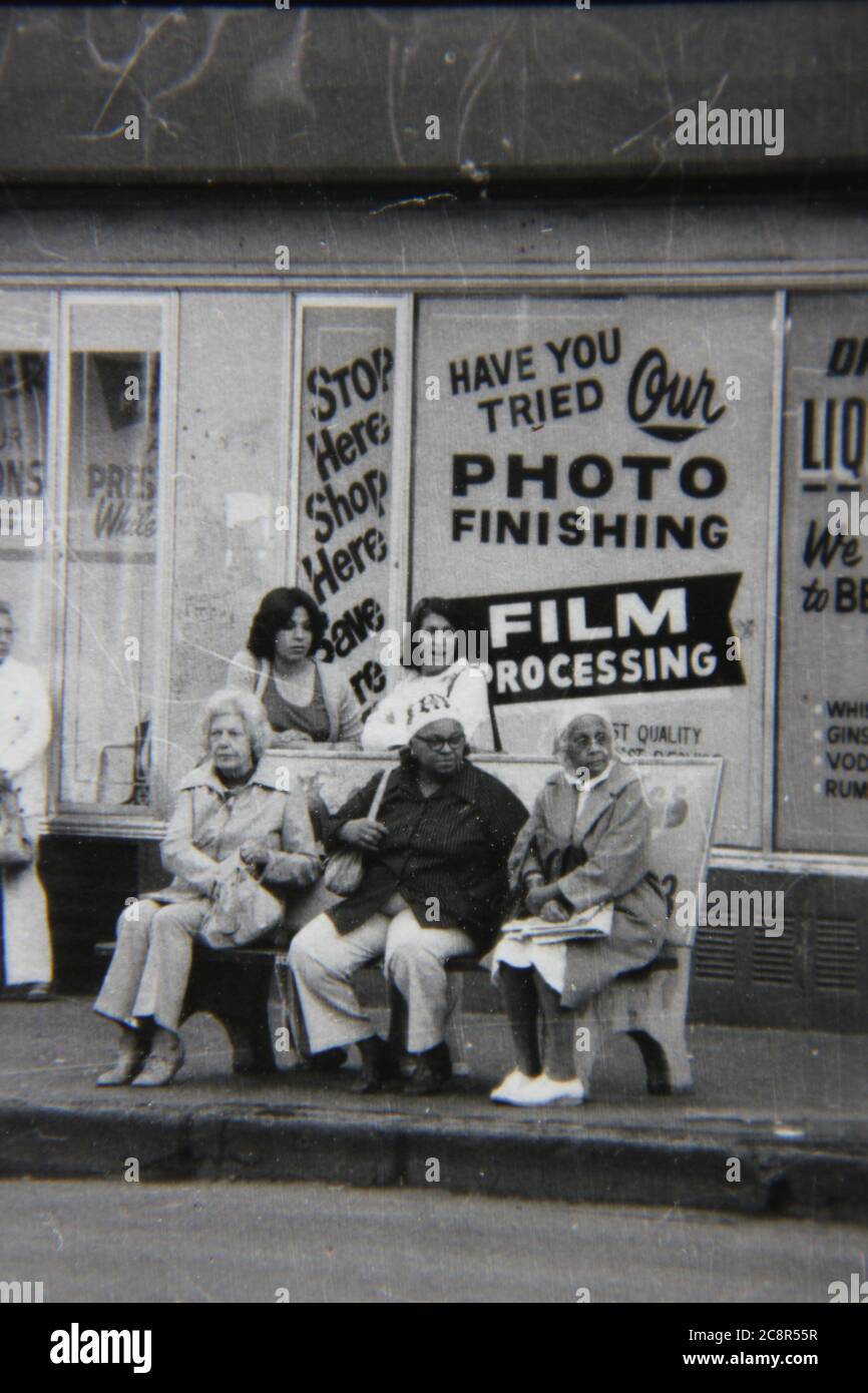 Fine 70s vintage black and white lifestyle photography of people ...