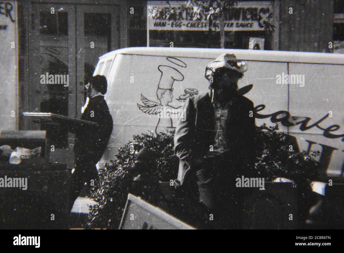 Fine 70s vintage black and white lifestyle photography of people ...