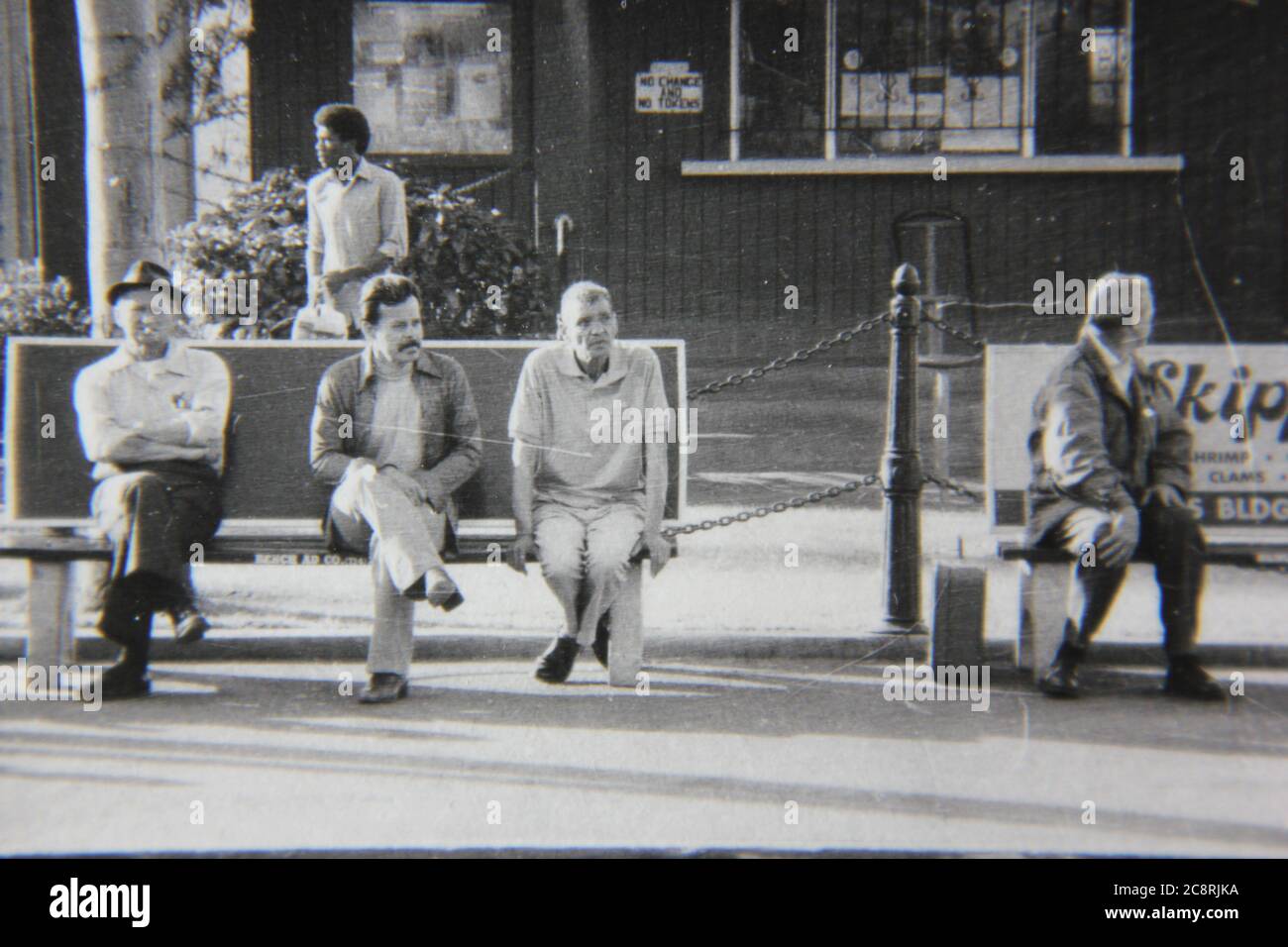 Fine 70s vintage black and white lifestyle photography of people ...