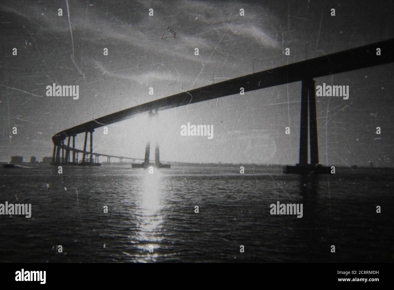 Simple elegant bridge hi-res stock photography and images - Alamy