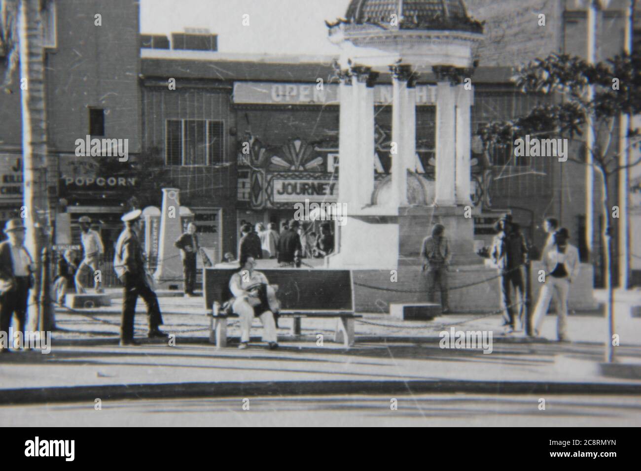 Waiting for the next bus hi-res stock photography and images - Alamy