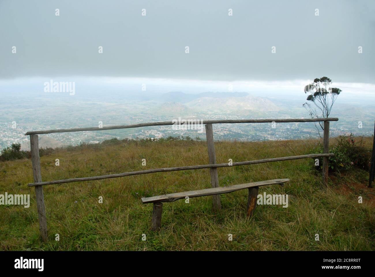 African man carrying load on hi-res stock photography and images - Alamy