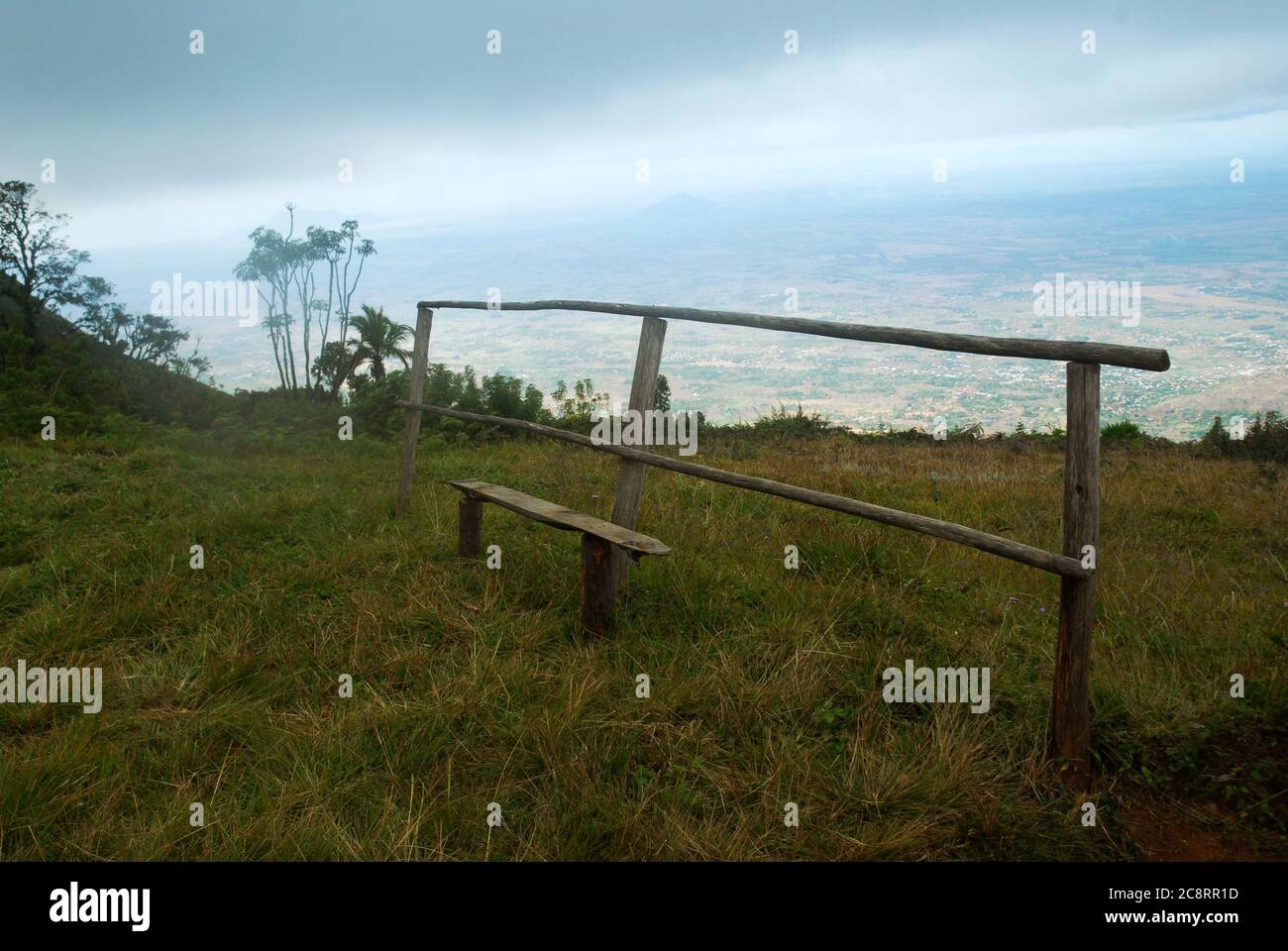 African man carrying load on hi-res stock photography and images - Alamy