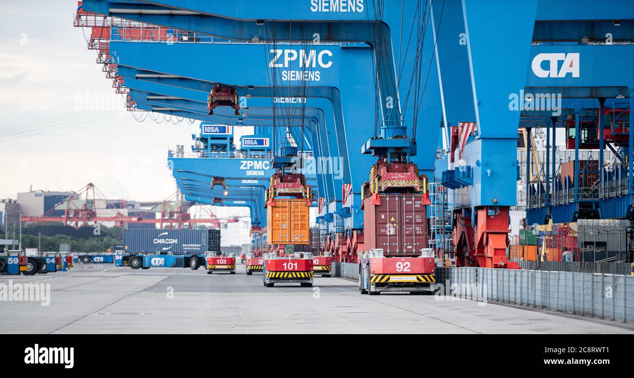 Automated guided vehicles hi-res stock photography and images - Alamy