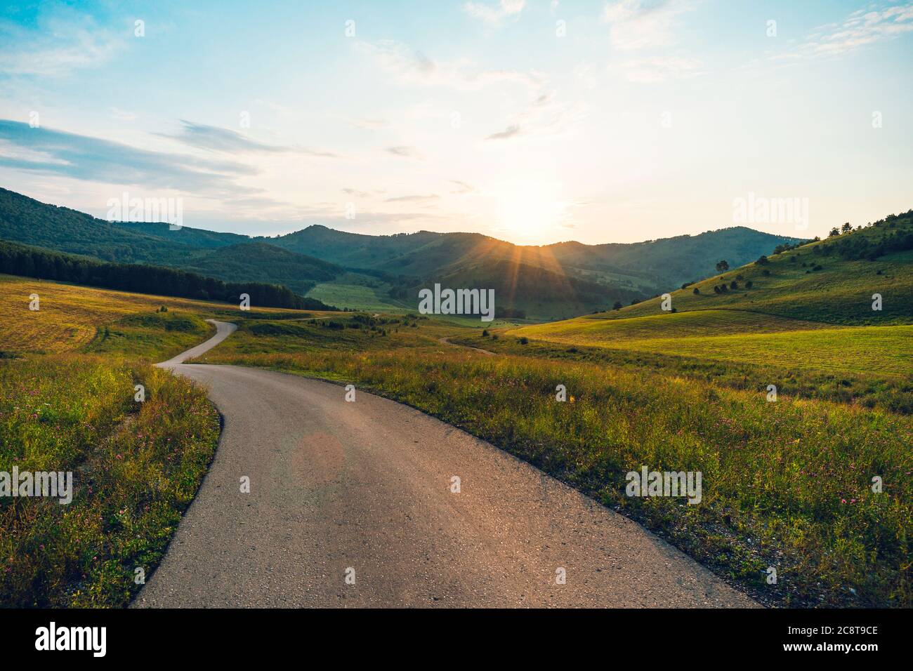 Empty mountain side road hi-res stock photography and images - Alamy