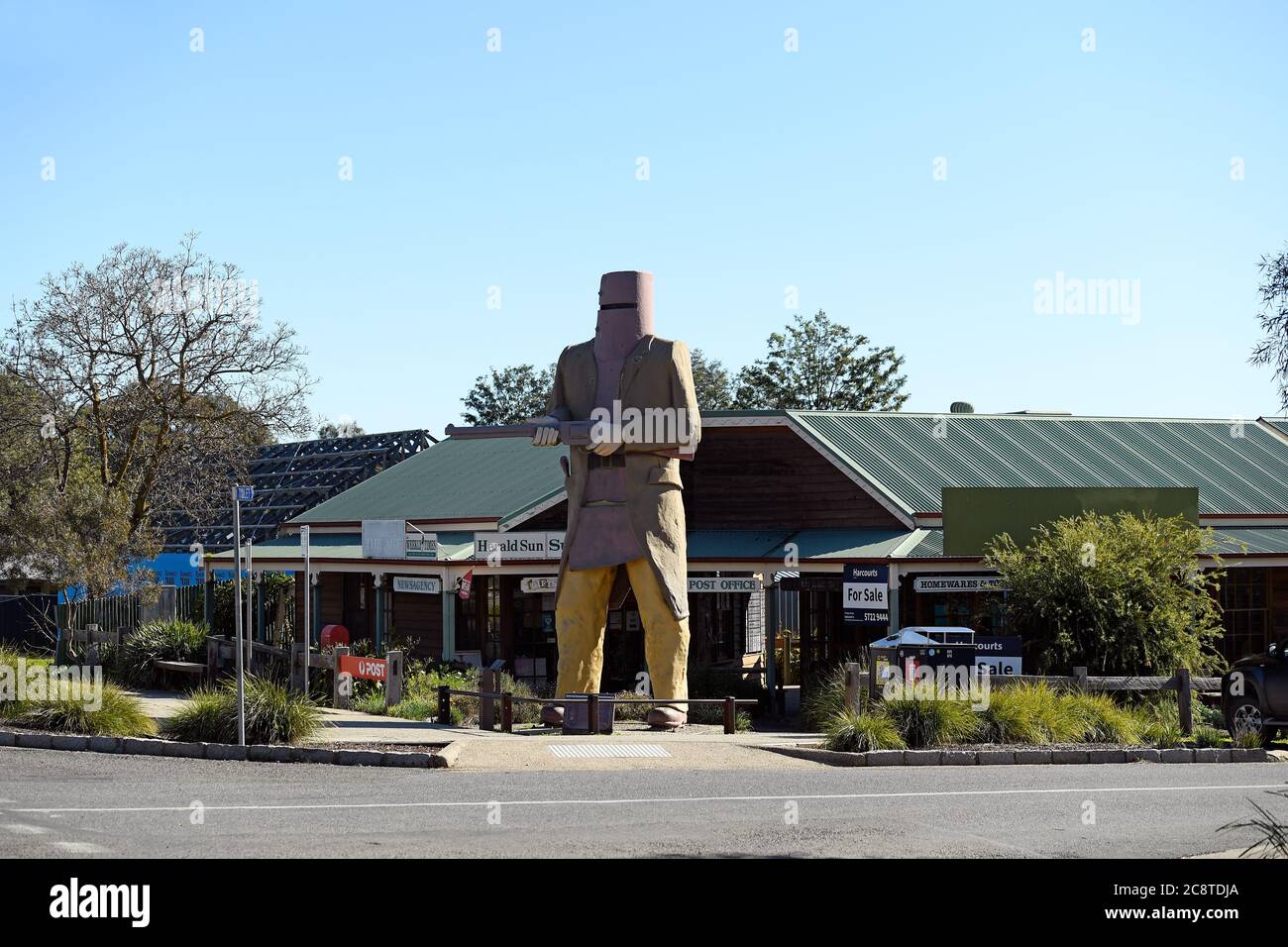 Glenrowan, Victoria. The 'Big Ned Kelly', a 6 metre statue of the ...