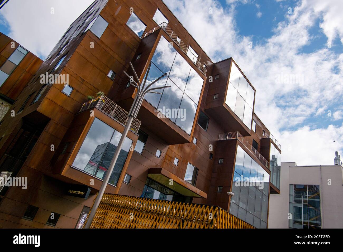 An example of the cutting edge, radical, modern mixed use architecture ...