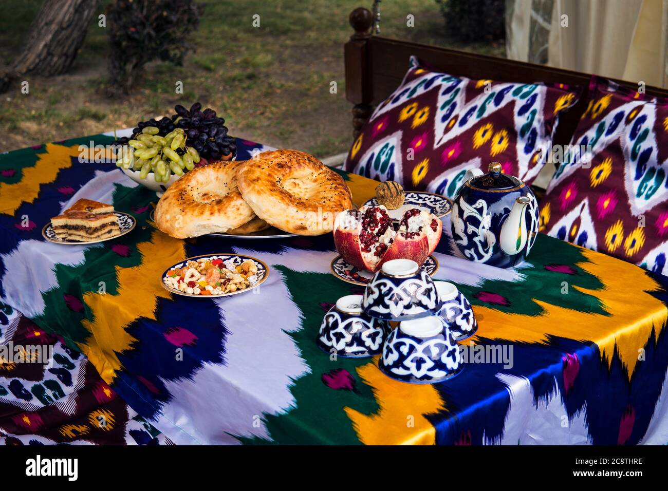 Tajik cuisine hi-res stock photography and images - Alamy