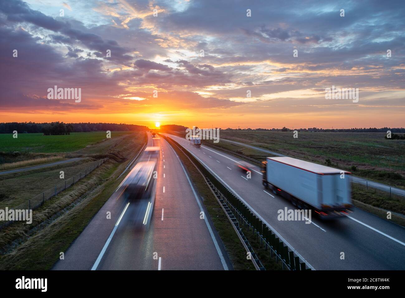 Driving on busy wet highway hi-res stock photography and images - Alamy