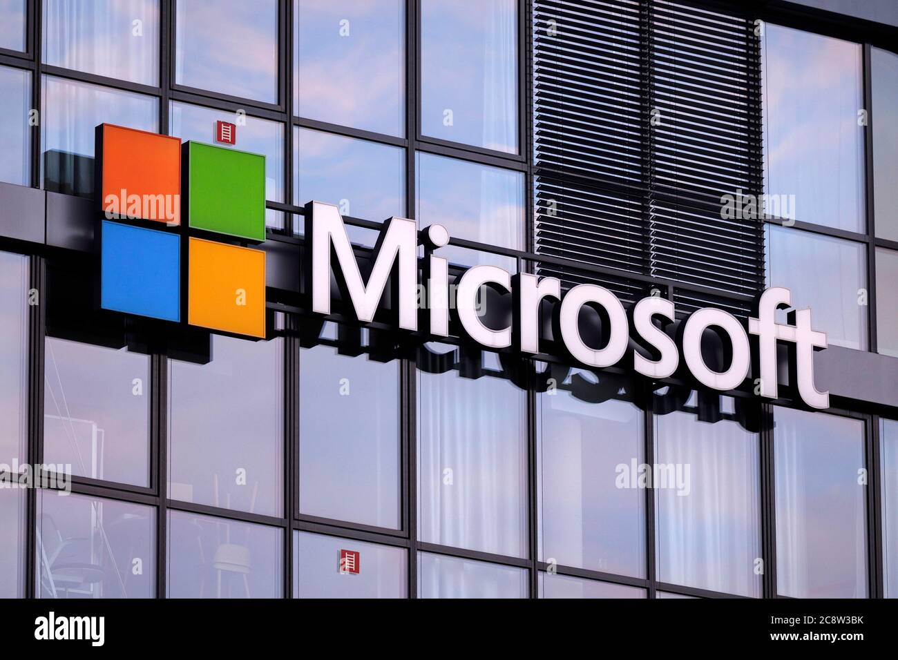 Microsoft word headquarters hi-res stock photography and images - Alamy