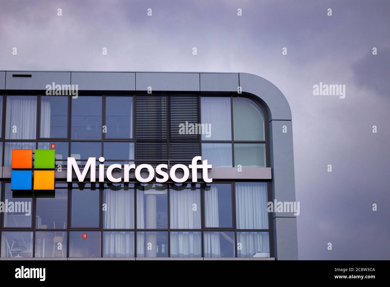 Ms word logo hi-res stock photography and images - Alamy