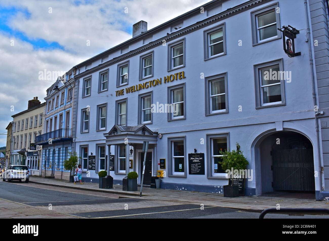 The Wellington Hotel High Resolution Stock Photography and Images - Alamy
