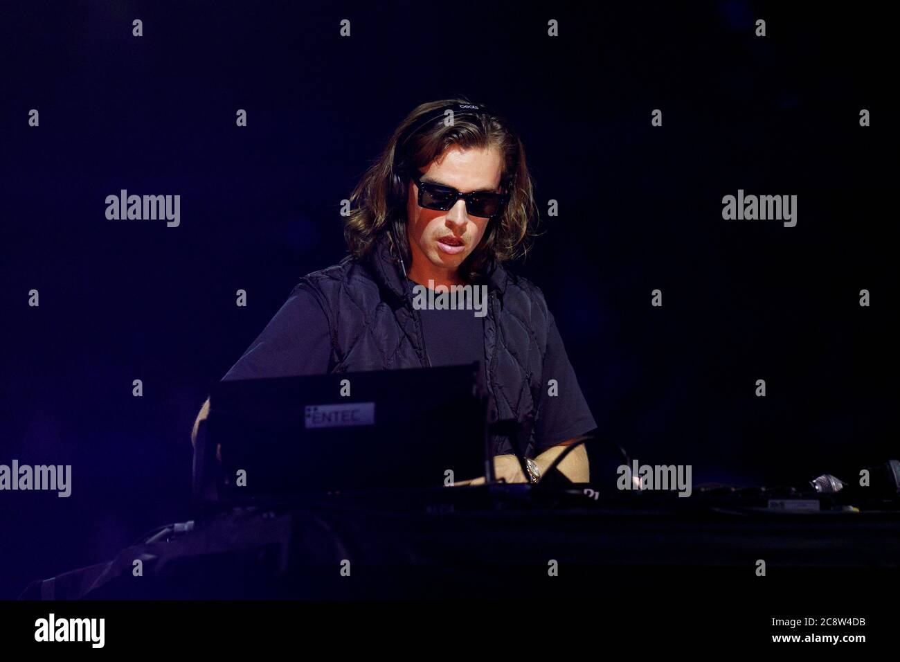 Hardstyle High Resolution Stock Photography and Images - Alamy