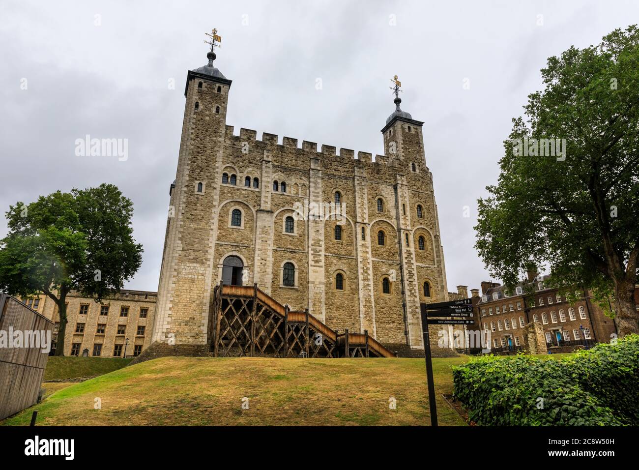 The White Tower, Tower of London, Her Majesty's Royal Palace and ...