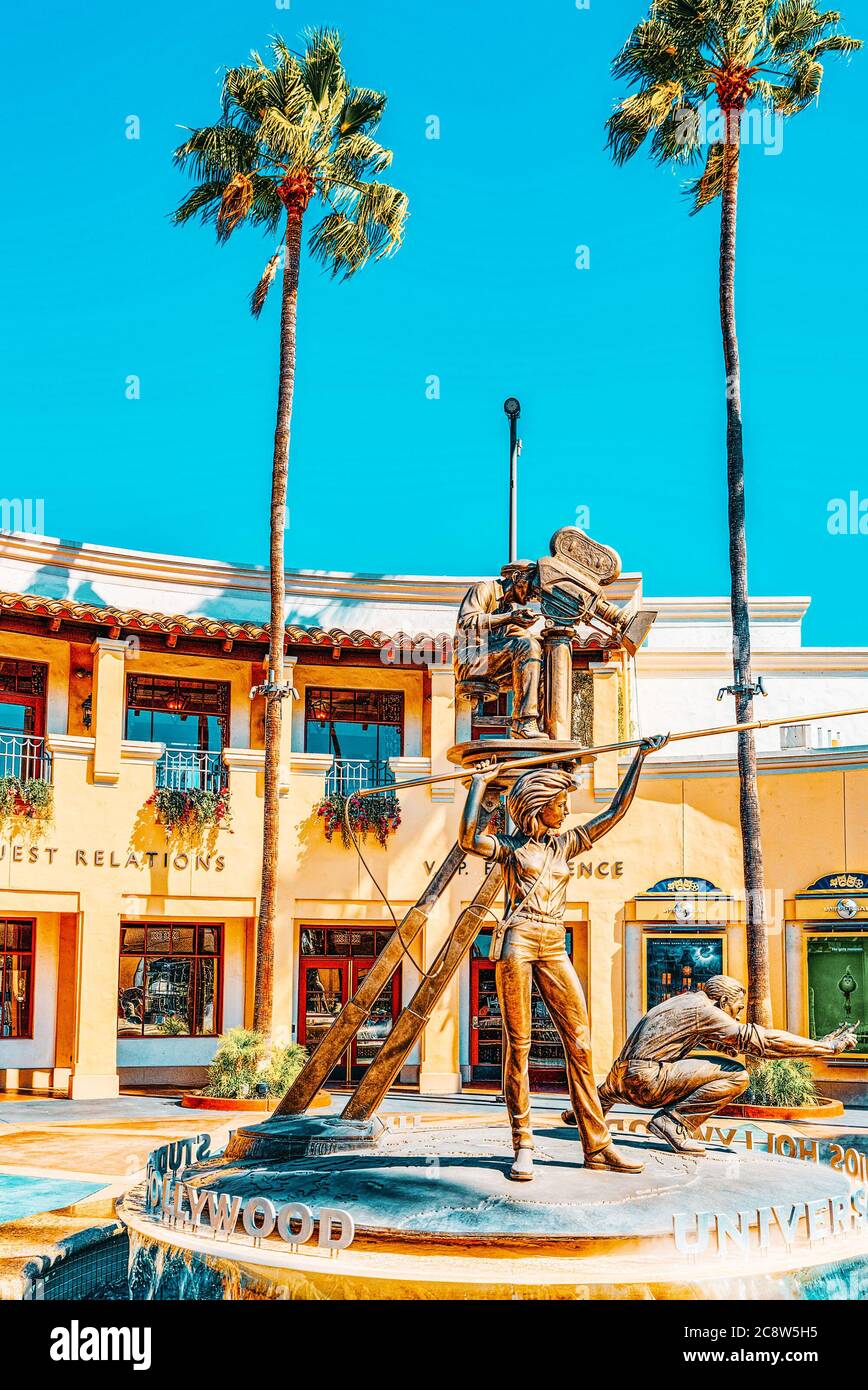 Universal studio fountain hi-res stock photography and images - Alamy