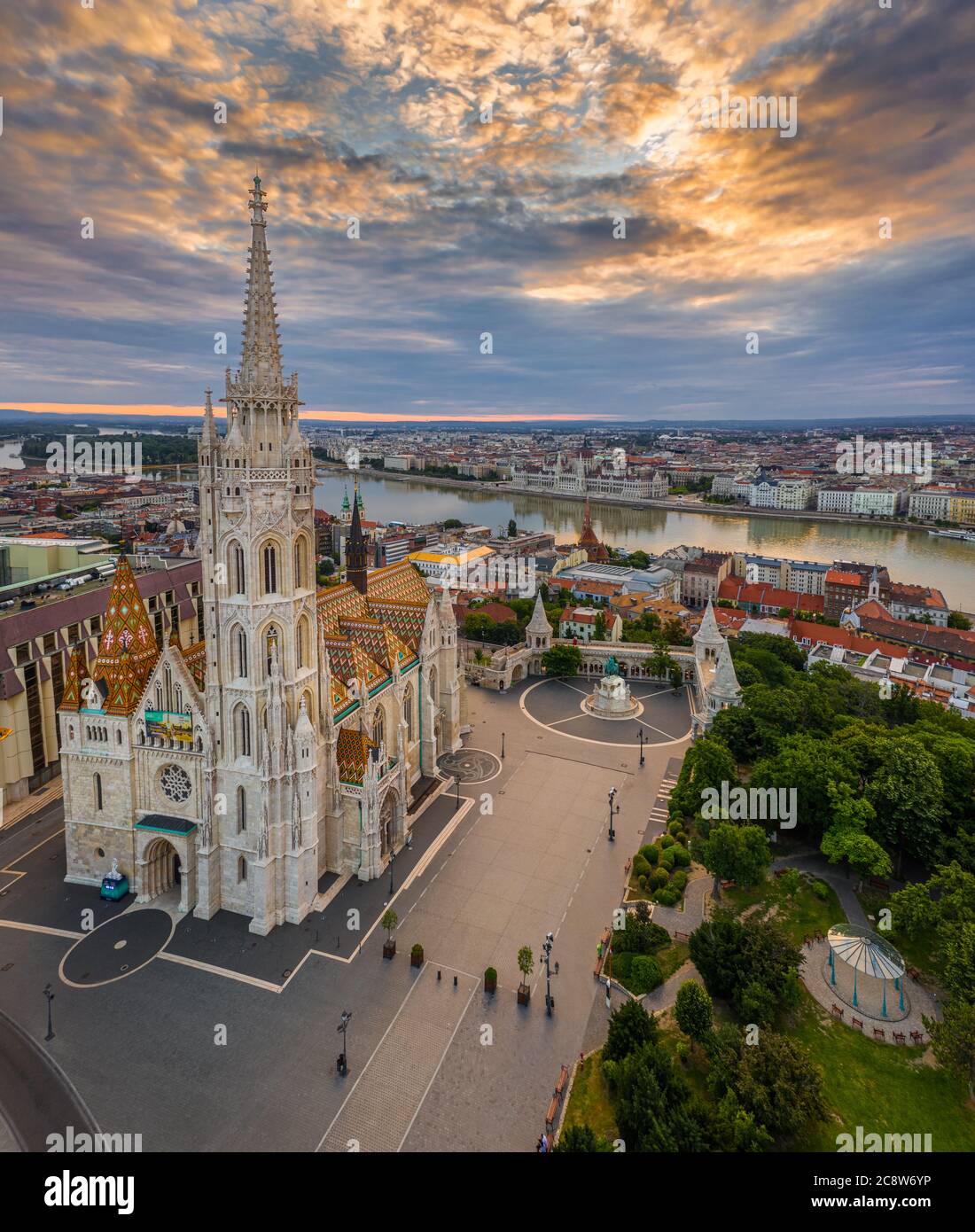 Hungar danube hi-res stock photography and images - Alamy