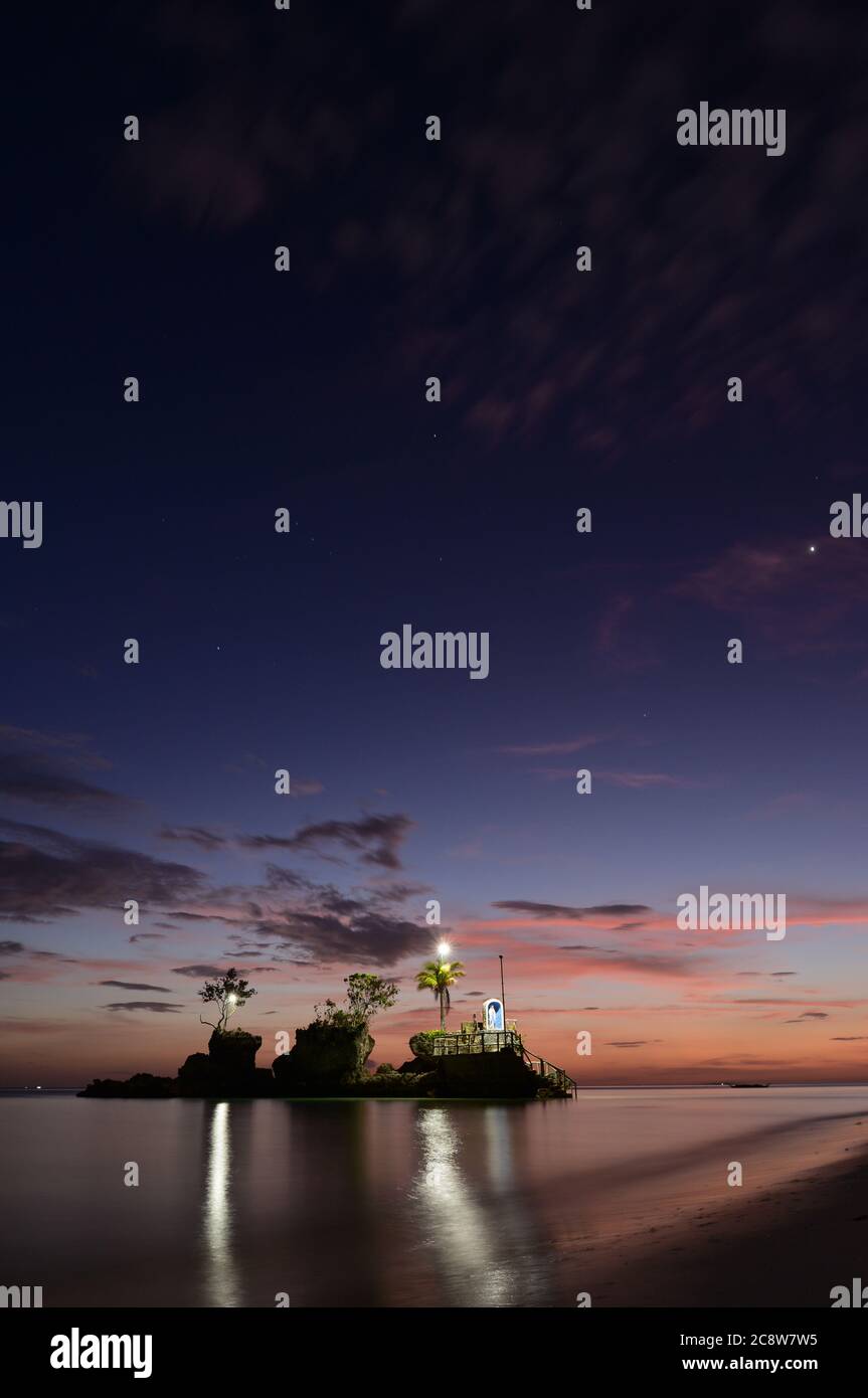 Scenic dusk at Willy Rock. White Beach. Boracay. Aklan. Western Visayas ...