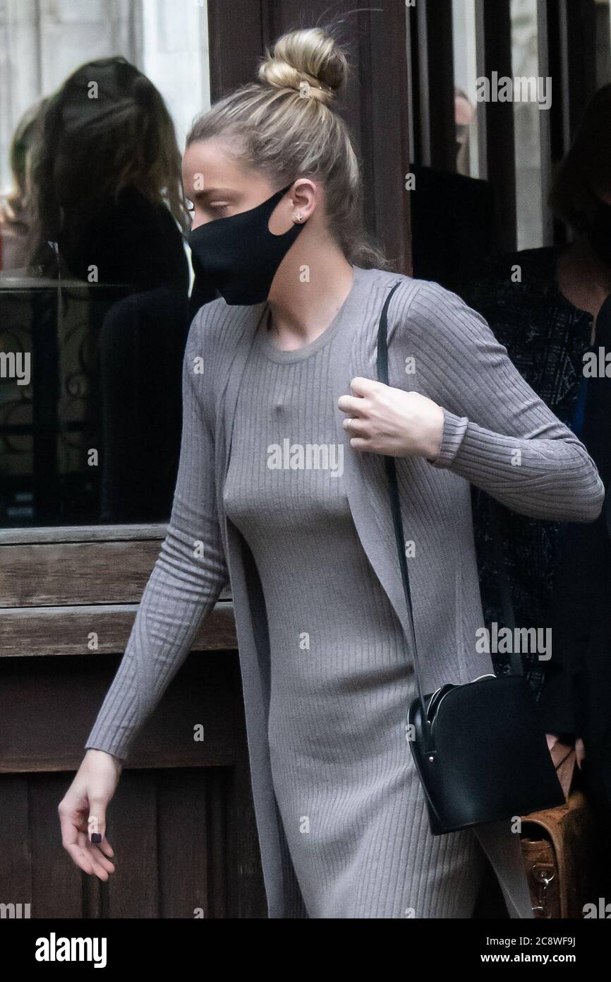 Amber heard and whitney heard hi-res stock photography and images - Alamy