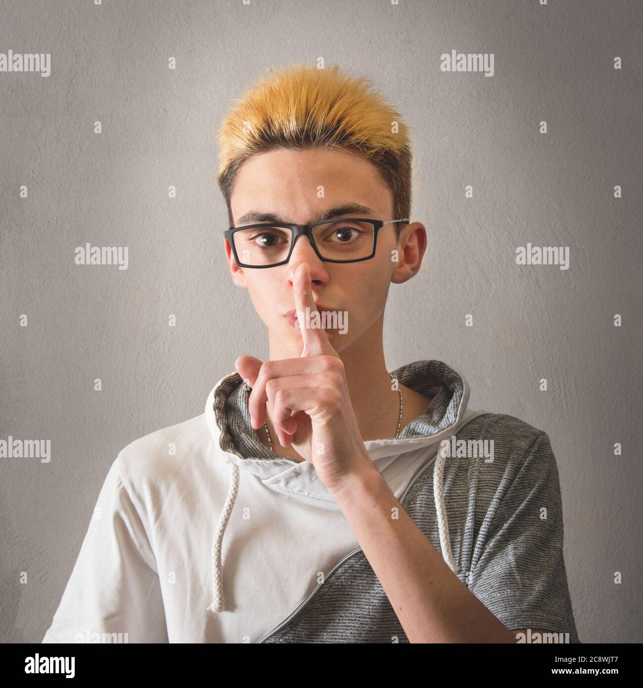 Silencing hi-res stock photography and images - Alamy