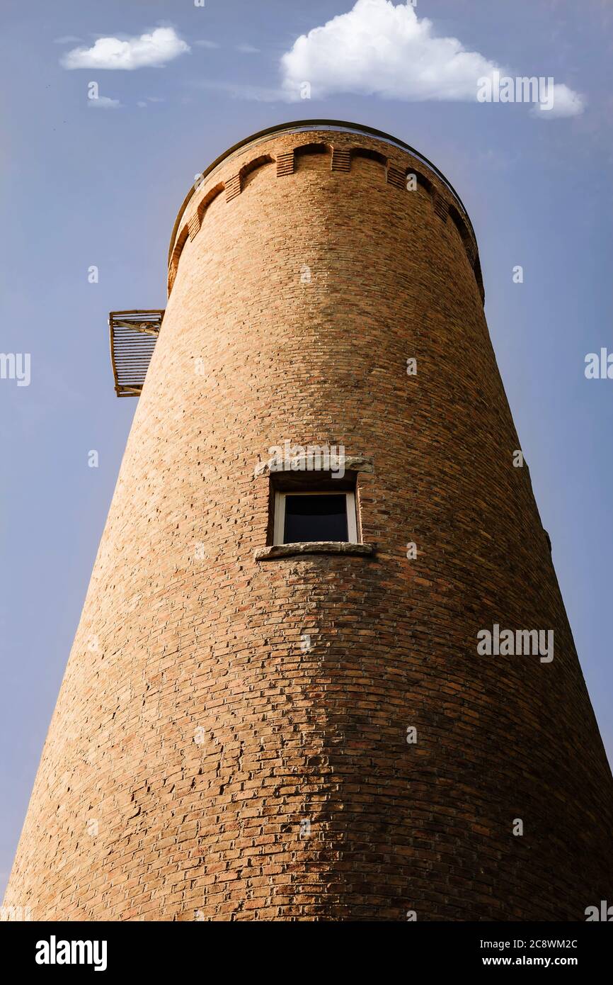 Round brick tower hi-res stock photography and images - Alamy