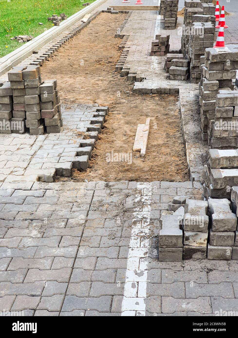Paving slabs repair hi-res stock photography and images - Alamy