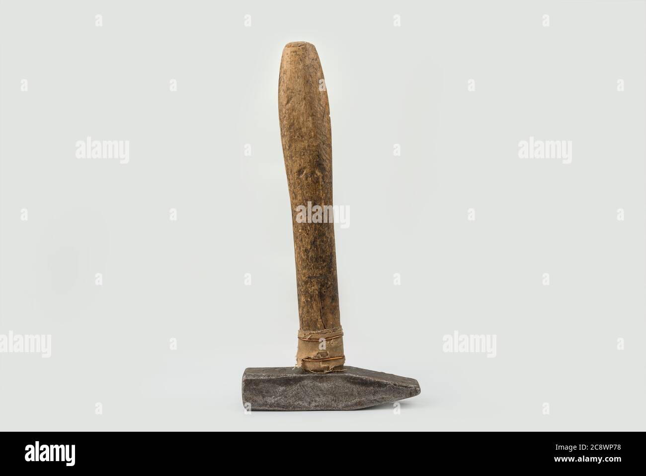 Old used hammer hi-res stock photography and images - Alamy