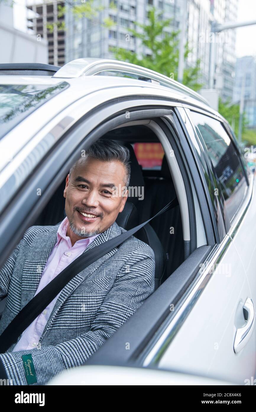 Upper middle class car hi-res stock photography and images - Alamy