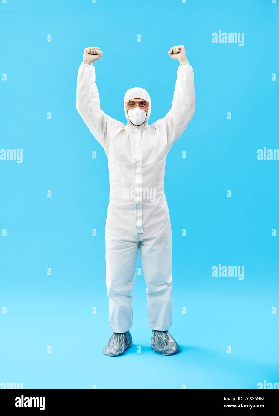 Full ppe suit hi-res stock photography and images - Alamy