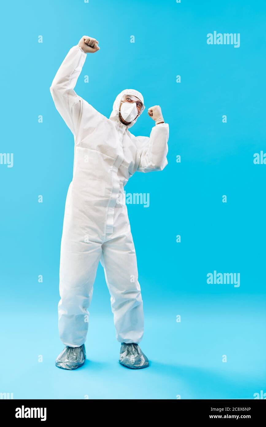 Full ppe suit hi-res stock photography and images - Alamy