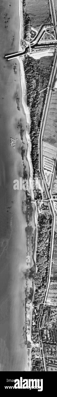 Aerial landscape view clear Black and White Stock Photos & Images - Alamy