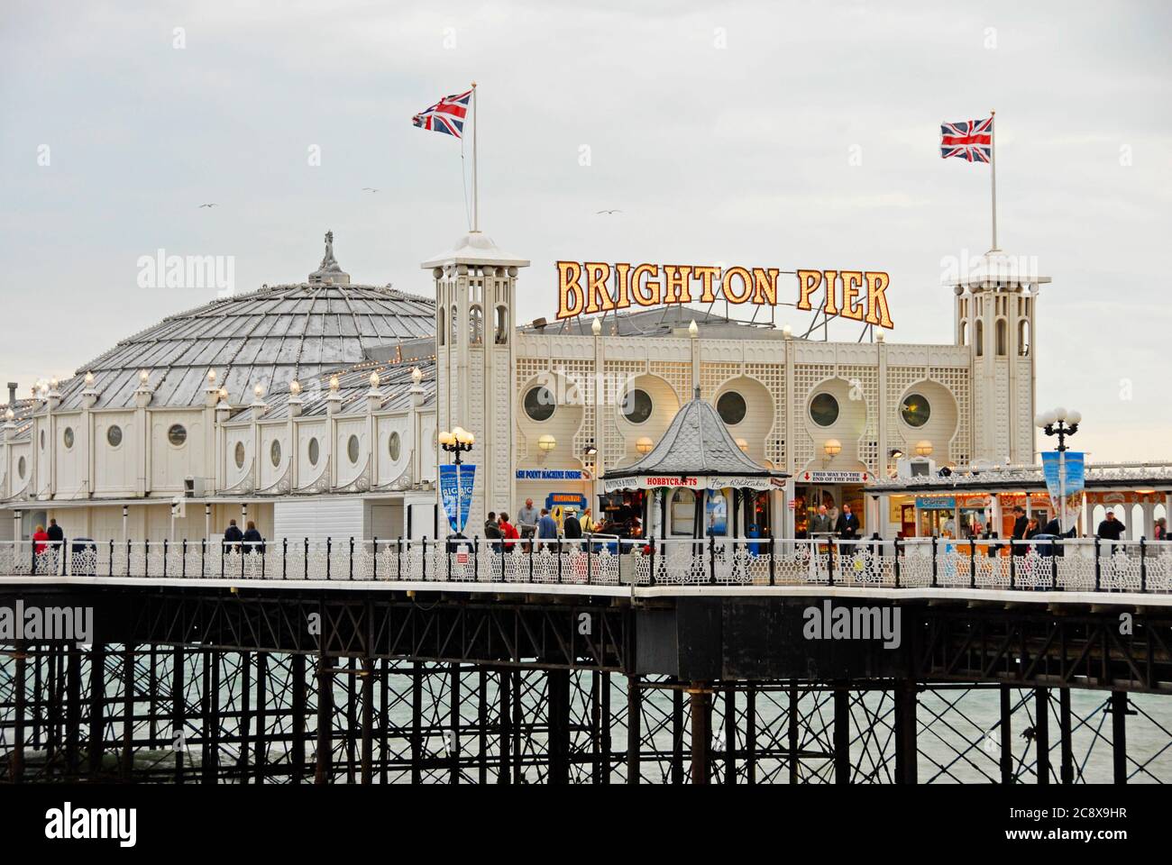 Entrance brighton pier hi-res stock photography and images - Alamy
