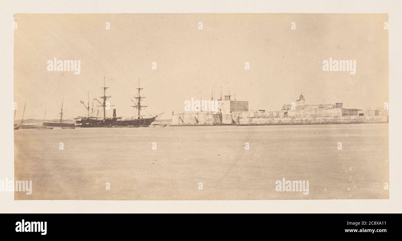 White ulua hi-res stock photography and images - Alamy