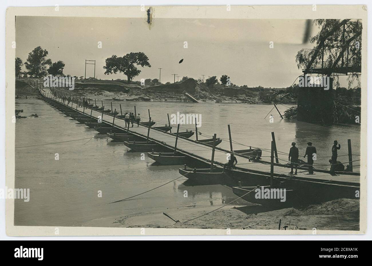 Pontoon Album High Resolution Stock Photography and Images - Alamy