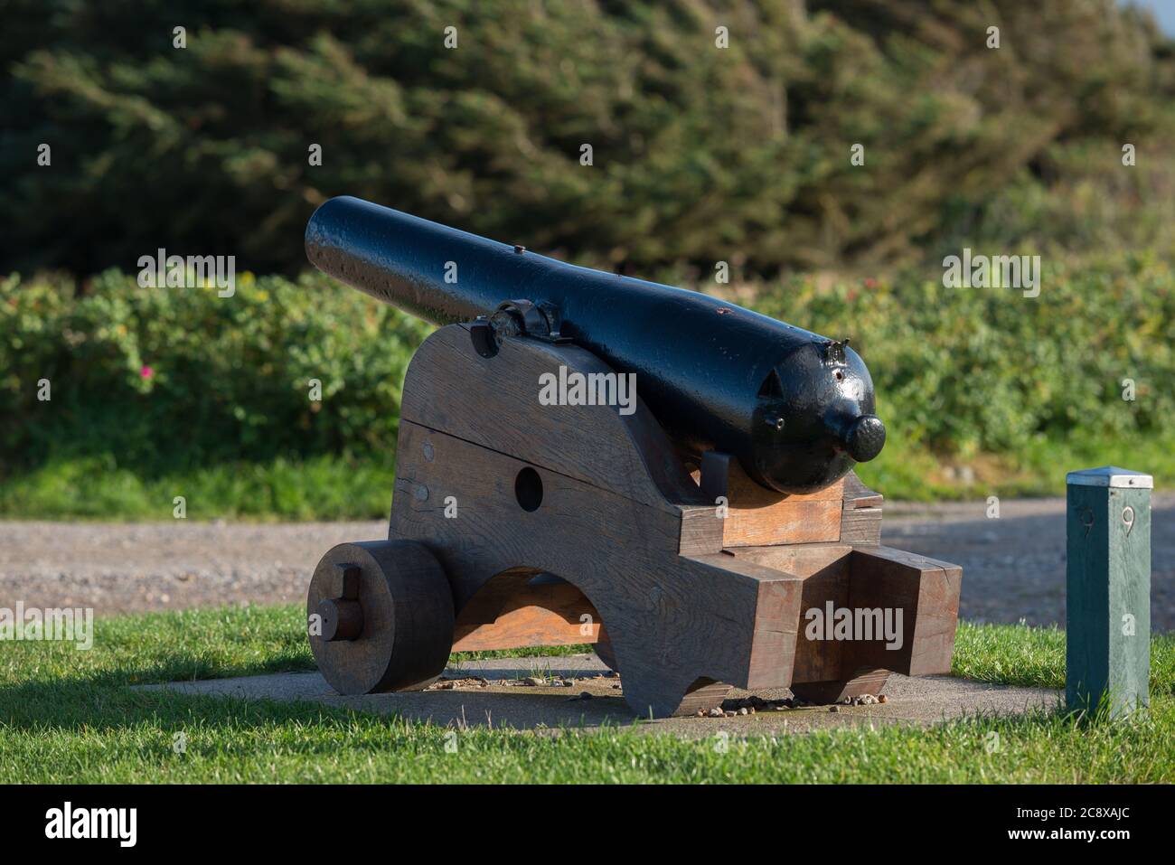 Cannon gun carriage hi-res stock photography and images - Alamy