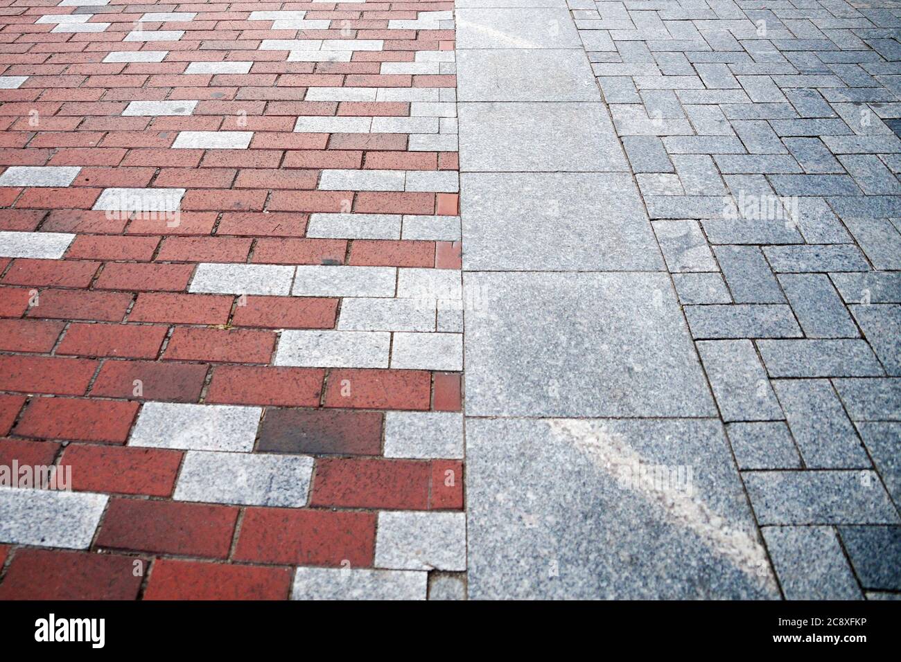 Red block paving stones hi-res stock photography and images - Alamy