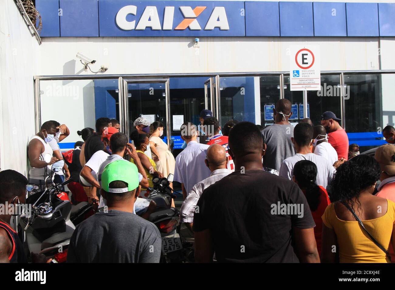 Bank queue brazil hi-res stock photography and images - Alamy