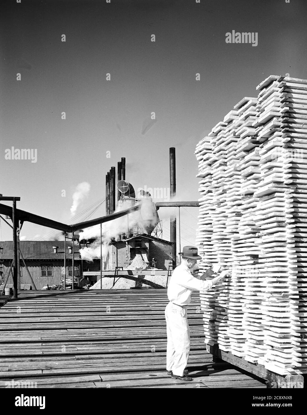 Old lumber yard hi-res stock photography and images - Alamy