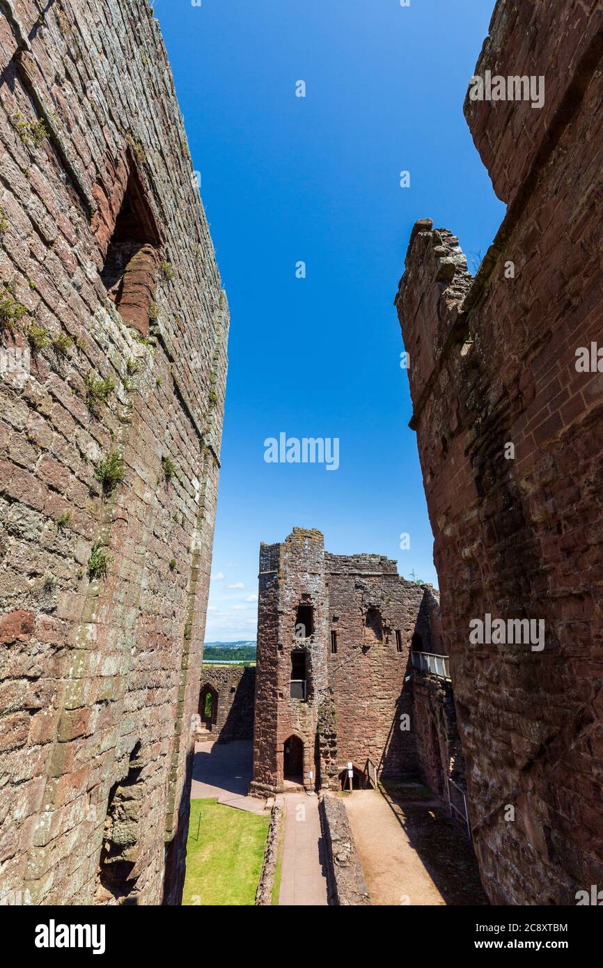 The interior courtyard of Goodrich Castle, Herefordshire, England Stock ...